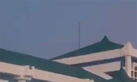 Aviones De Combate Se Agitaron Mientras La Caza De Ovnis Obligaba A