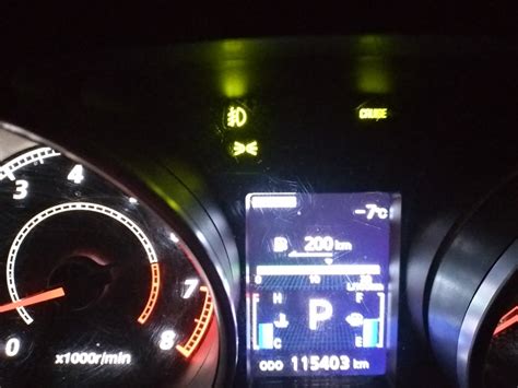 Активировал круиз. — Mitsubishi Outlander XL, 2,4 л, 2011 года ...