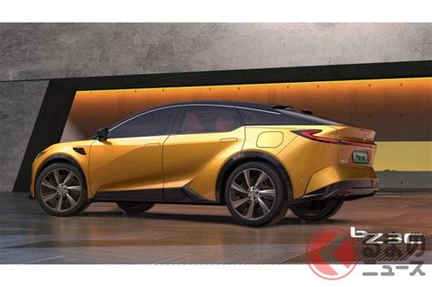 トヨタ新型「クーペsuv」世界初公開！ 鮮烈「赤内装」が超豪華！ 流麗ボディ＆最新サメ顔がカッコイイ新型「bz3c」北京で発表 くるまのニュース