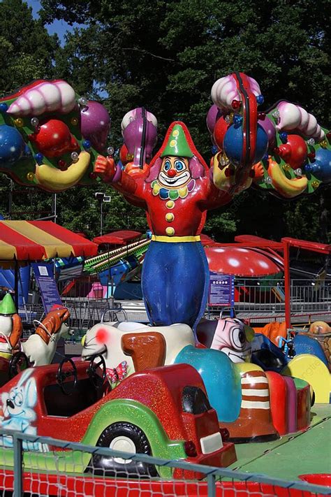 Carousel Ride Ride Unique Car Photo Background And Picture For Free