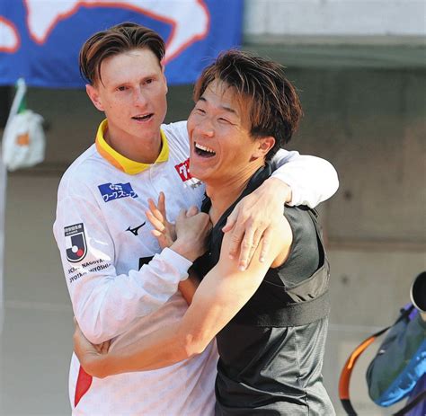 【j1名古屋】ユンカー決勝弾で今季4勝目、勝ち点『13』 敵地で新潟に逆転勝ち：中日スポーツ・東京中日スポーツ