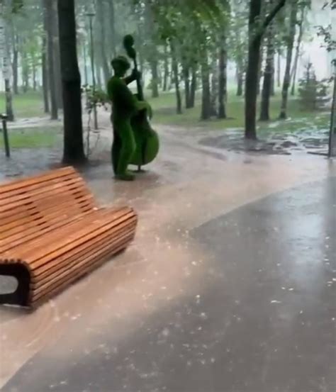 Дорожки в нижегородском парке «Швейцария затопило из за сильного дождя Информационное