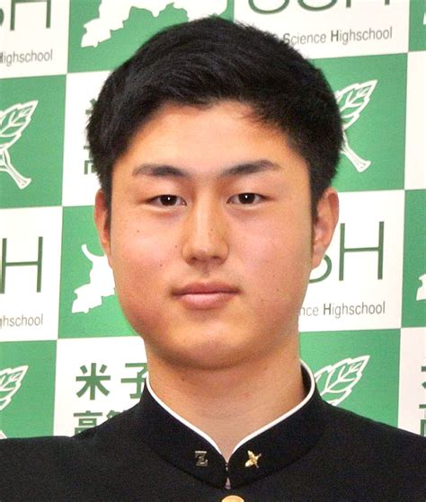 【巨人】育成1位の岡本大翔が仮契約 背番号「025」で目指せ本家・岡本！ スポーツ報知