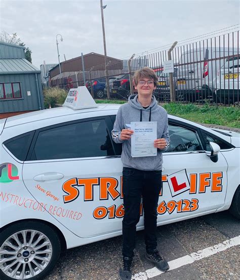 Rhys French Passed First Time Today With Just 3 Faults 👍😊🚙 Streetlife