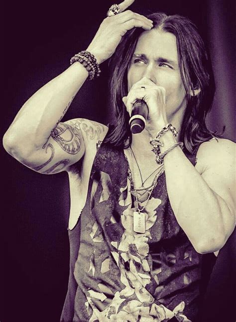 Myles Kennedy Myles Kennedy Myles Kennedy