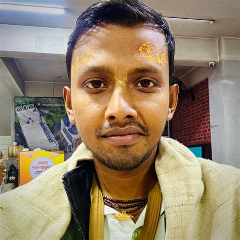 বিশ্বের সবচেয়ে বড় সরস্বতী প্রতিমা বাংলাদেশে 😍 Saraswati Puja 2025