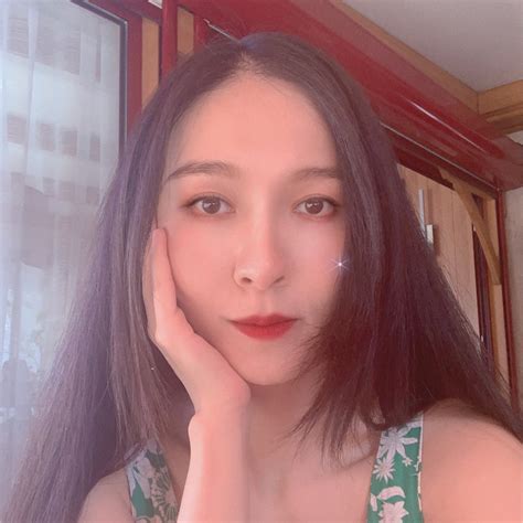 Lena Wu Sales Assistant Louis Vuitton Linkedin