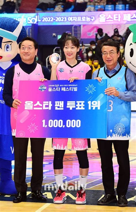 스포키 Md포토 올스타 팬 투표 1위 신지현 깜찍한 미소