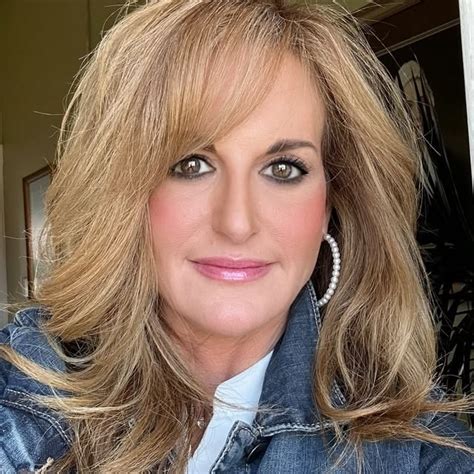 Meredith Hooley Meredithhooley • Threads Say More