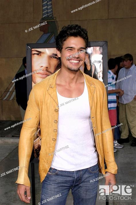 Undiscovered Premiere Steven Strait 08 23 2005 Egyptian Theater