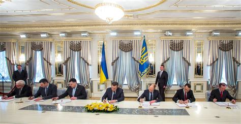 Иван Мезюхо 10 лет назад президент Украины Виктор Янукович подписал
