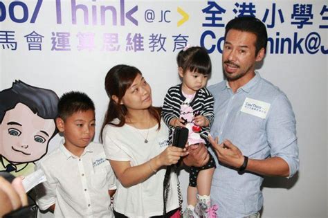 最有星味綠葉演員二代！王俊棠囝囝係白淨美男子 駱達華囡囡靚到似名模 星島日報