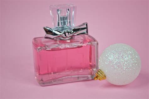 Créer soi même son propre parfum conseils pour créer son propre parfum