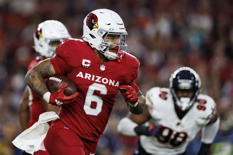 Cardinals Sign Rb James Conner To Significant Contract Extension Newsweek