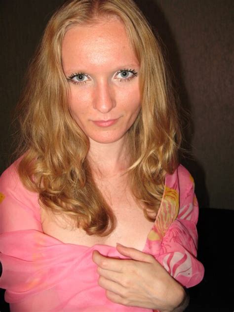 Candid Photos Of A Married Whore Zoya Msg1700774501 98565 Porn Pic