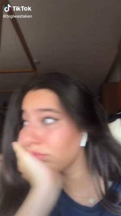 Pin By Tiktoker02 On Tiktoks Video Design Relatable Tik Tok