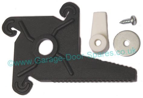 Replacement Handles And Locks For Cardale Garage Doors