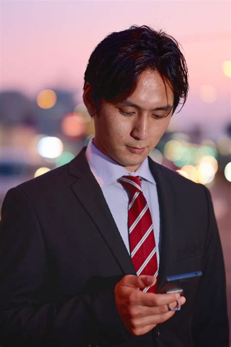 電話占い恋愛：彼氏が関係を終わらせたがっている時に出すサイン3つ 電話占いと対面占いのランプ 東京で26年信頼のおける当たる占い館「占い館ランプ」