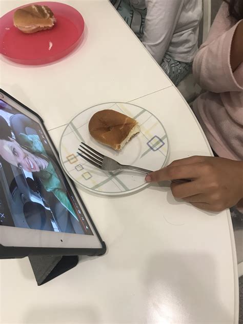 How My Sister Eats Sandwiches Rmildlyinfuriating