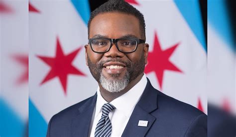 Chicago Leads In Workers Rights Mayor Brandon Johnson Secures 10