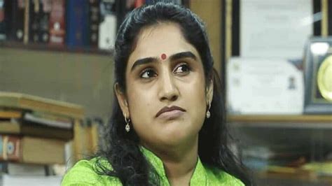 Vanitha Vijaykumar எனக்கு இப்படி ஒரு நோய் இருக்கு பாத்ரூம் போக