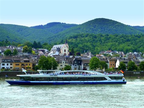 Das Fgs Loreley Elegance Bei Bad Salzig Auf Dem Mittelrhein Schiffbilder De