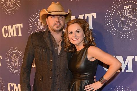 Jason Aldean Issues A Statement About His Divorce