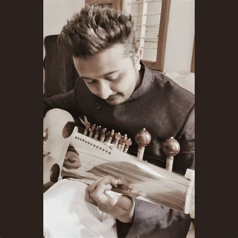 પુષ્પરાજ Pushparaj Pushparaj 21445 • Threads Say More