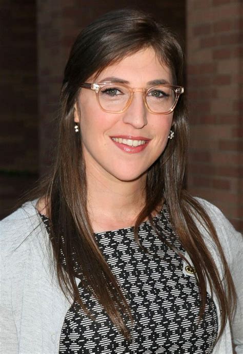 Mayim Bialik Finalizes Divorce From Husband Of Nine Years Mayim