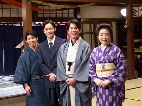 Nhk連続テレビ小説「エール」のスタジオ取材会に出席した（左から）佐久本宝、窪田正孝、唐沢寿明、菊池桃子 ― スポニチ Sponichi