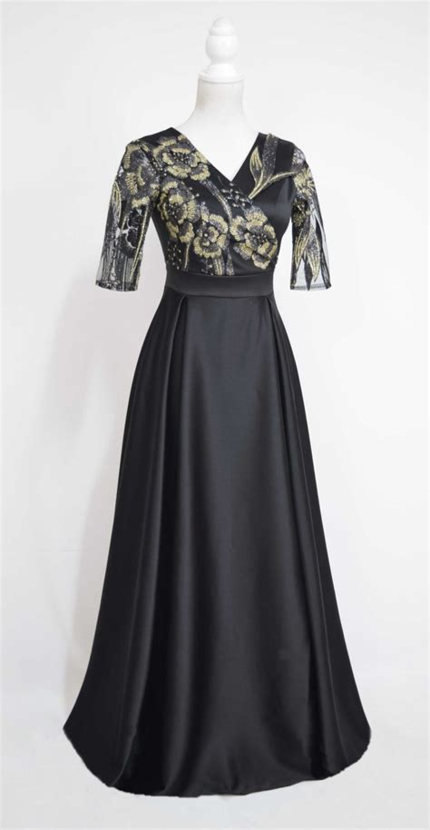 Rochie Lunga Din Tafta Neagra Cu Broderie Aurie Alice Daga Fashion