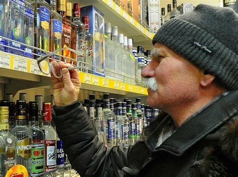 Российская марка самой дешевой, но качественной водки за 240 рублей не ...