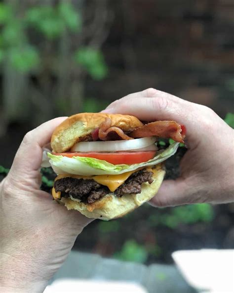 Get Your Smash Burger Fix At Moonlit Burgers Made In Pgh