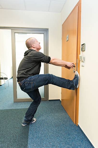 4 Reasons Your Door Is Stuck And How To Fix It Hingeoutlet
