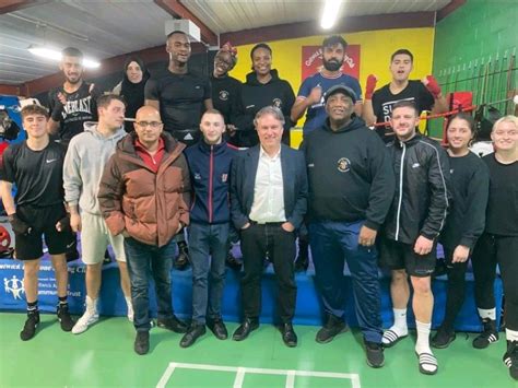 Avoen Perryman On Linkedin Boxing Boxingtransformslives Boxingnews