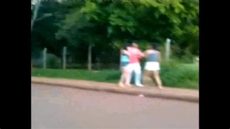 Pelea De Dos Chicas En El Medio De La Calle 15062016 Clarí