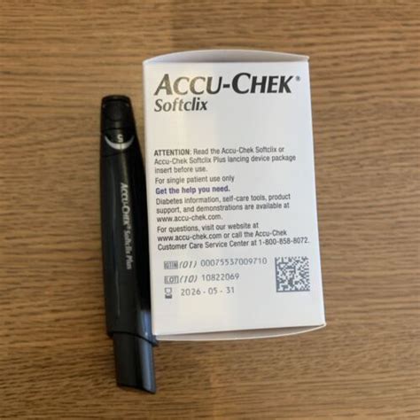 New Accu Chek Softclix Plus Lancing Device 100 Softclix Lancets Disposables General For