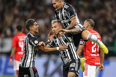 Técnico Ex Atlético Rasga Elogios A Edenilson Te Dá Resultado
