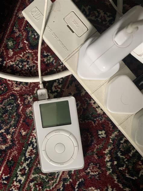 Ipod 1st Gen Classic Suddenly Dead Any Ideas R Ipod
