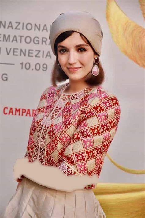 چهره فوق زیبای مهسا حجازی، بازیگر نقش زن بابای پیمان معادی در افعی