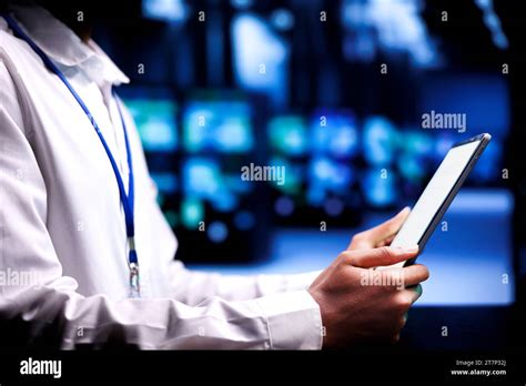 Skillful Repairman Resolving Performance Related Issues In Server Farm