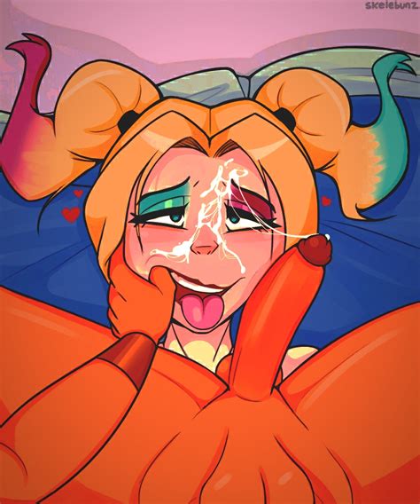 rule 34 1futa 1girls after sex amazon blonde hair blue eyes bracelet clown clown girl color
