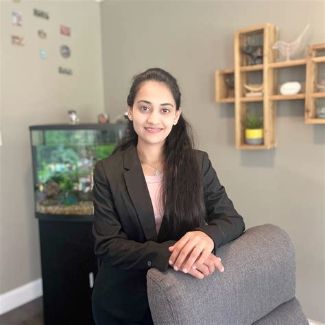 Devanshi Parikh Rmt Mldcdt Vodder Therapist Fredericton Nb