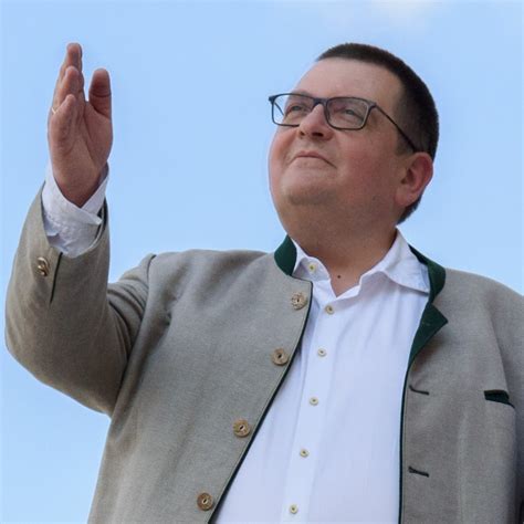 Robert Kreher Sales Engineering Manager Frankreich Deutschland Schweiz Opentext Software