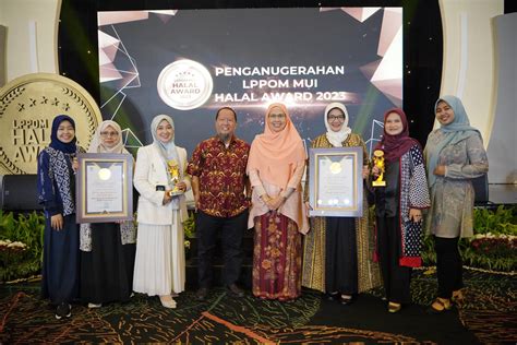 Dukung Pengembangan Ekosistem Halal Paragon Raih 3 Penghargaan Di