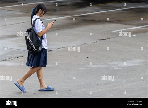 Samut Prakan ThaÏlande Septembre 20 2023 Une Fille En Uniforme