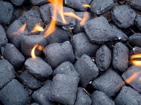 Coal Vs Charcoal Grilling Temperature Burn Time And More Fireplace