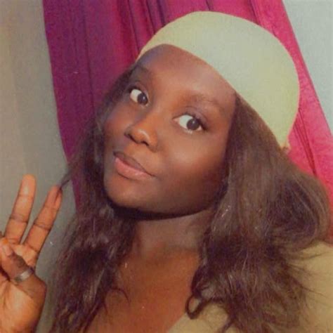 Abya Diadhiou Une Aby • Threads Say More