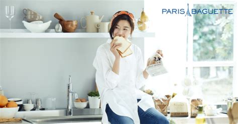 파리바게뜨의 그녀는 순수하고 건강한 매력 발산