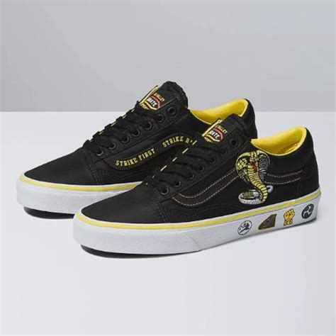 Vans Mens Cobra Kai X Old Skool Cobra Kai Dojo Shoes Gem